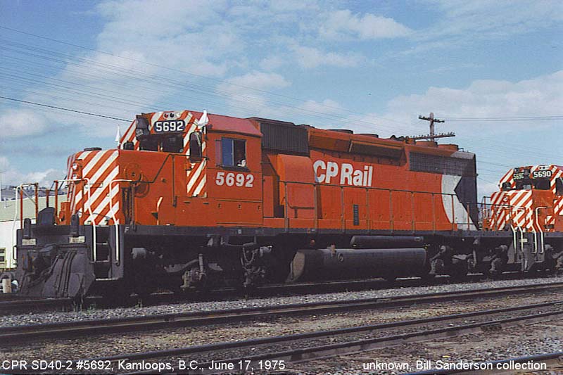 SD40-2 5692